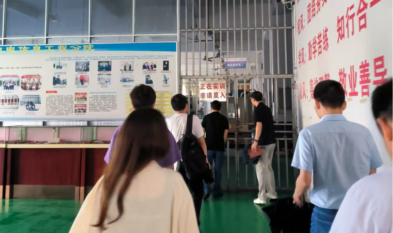 人工智能与信息学院赴江西旅游商贸职业学院调研物联网应用技术专业建设